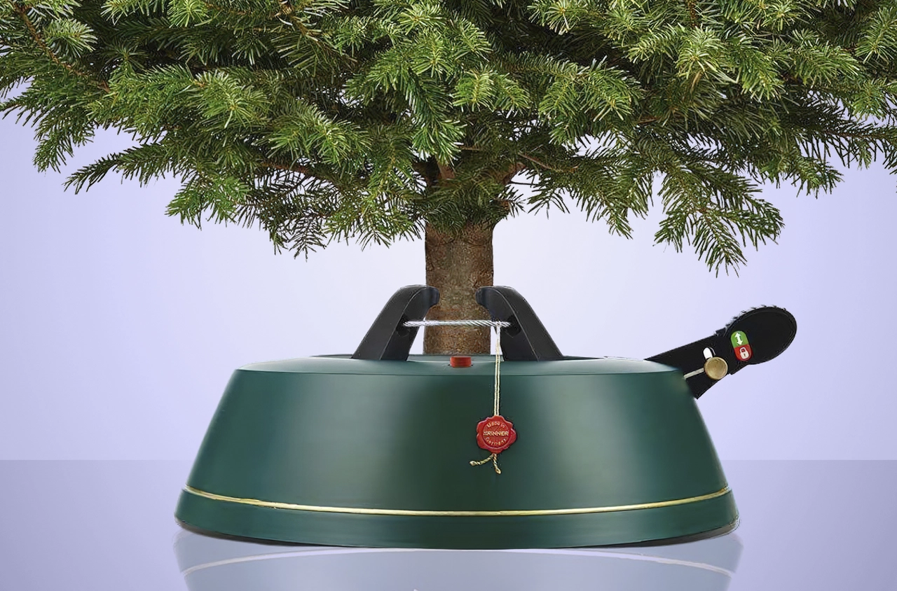 Krinner Tree Genie Review: The Only Christmas Tree Stand You Need - Buy ...